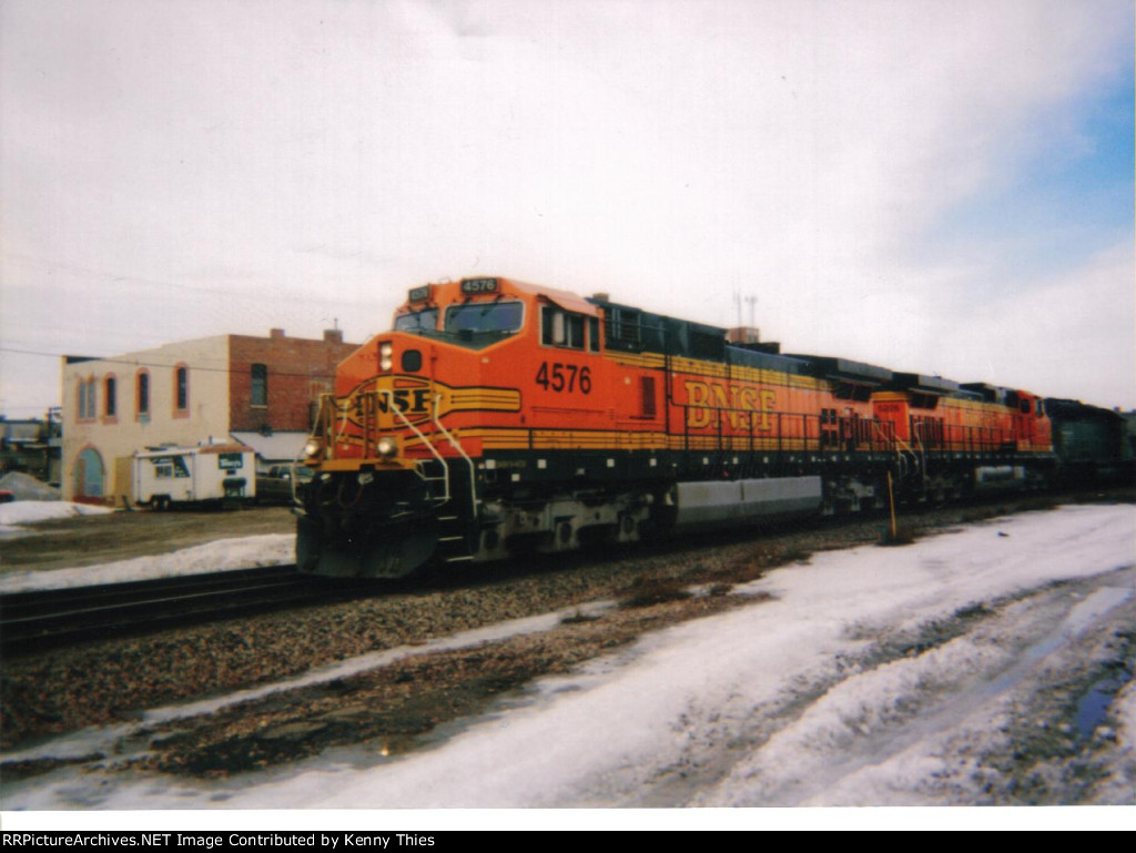 BNSF 4576